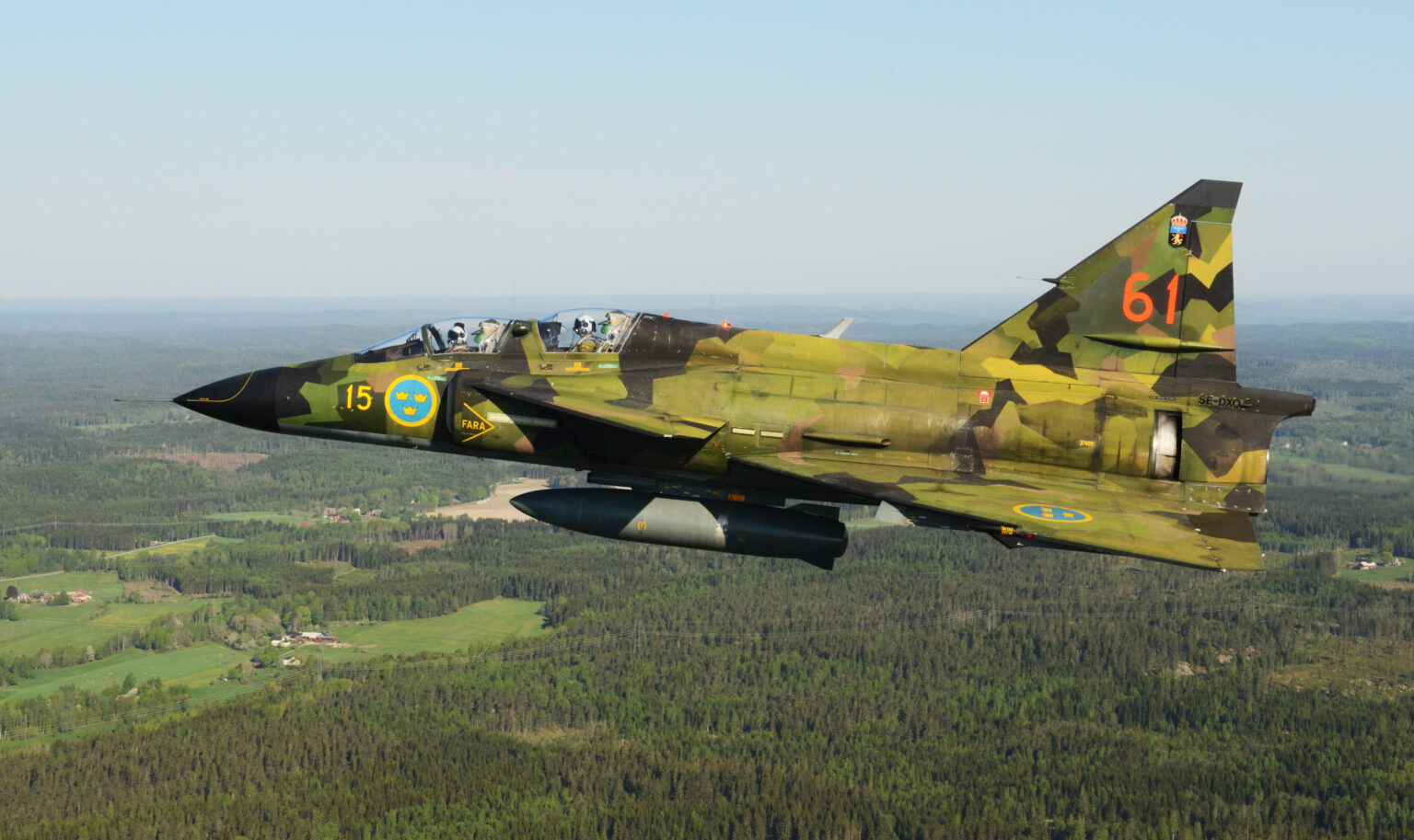 AJS 37 & SK 37 E Viggen – Swedish Airforce Historic Flight